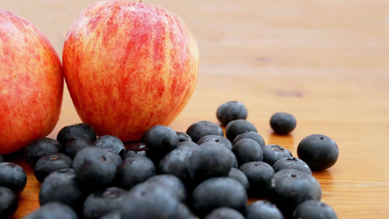 7 Fruits to Juice Together for Refreshing Flavor Combinations