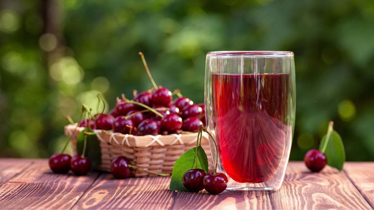 10 Fruits to Juice for Taste, Health, and Energy