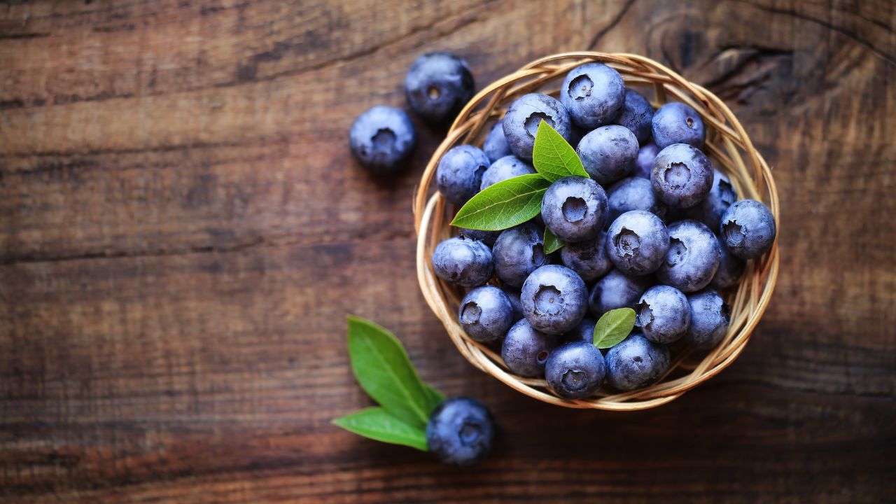 7 Fruits to Delay Aging and Boost Skin Health Naturally
