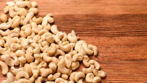 Cashews: Introduction, Nutrition, Uses & Buying Tips