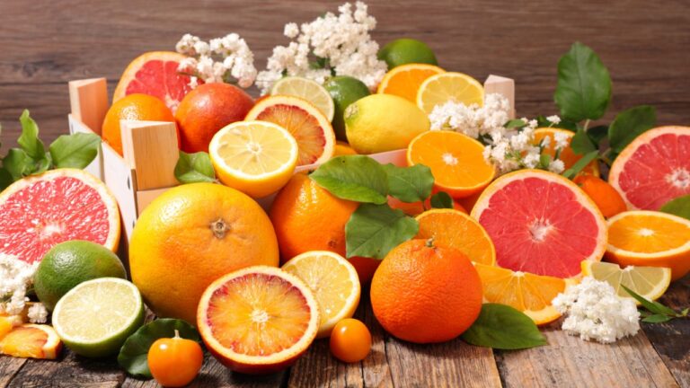 7 Best Fruits for Women