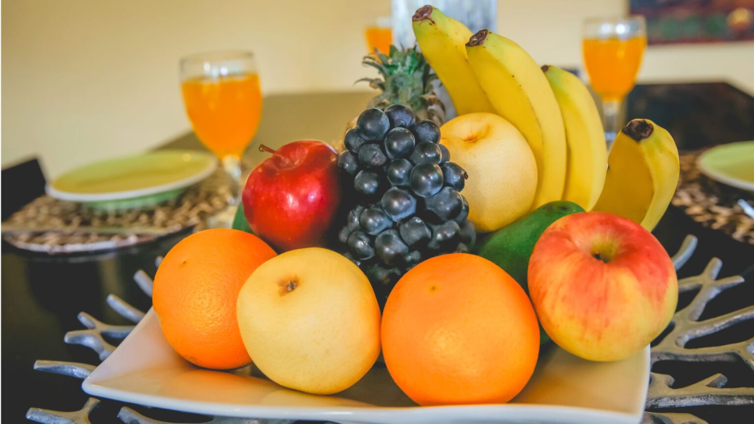 9 Fruits to Eat in the Morning for Health and Energy