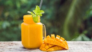 10 Fruits to Juice for Taste, Health, and Energy