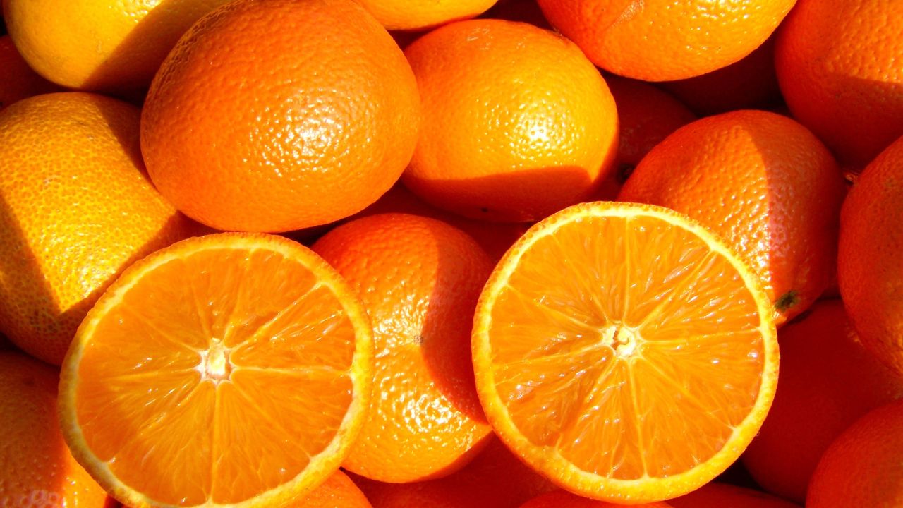 7 Fruits to Delay Aging and Boost Skin Health Naturally