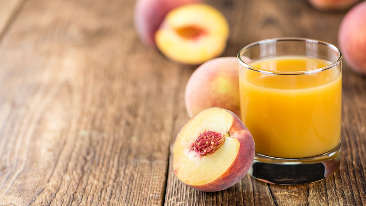 10 Fruits to Juice for Taste, Health, and Energy