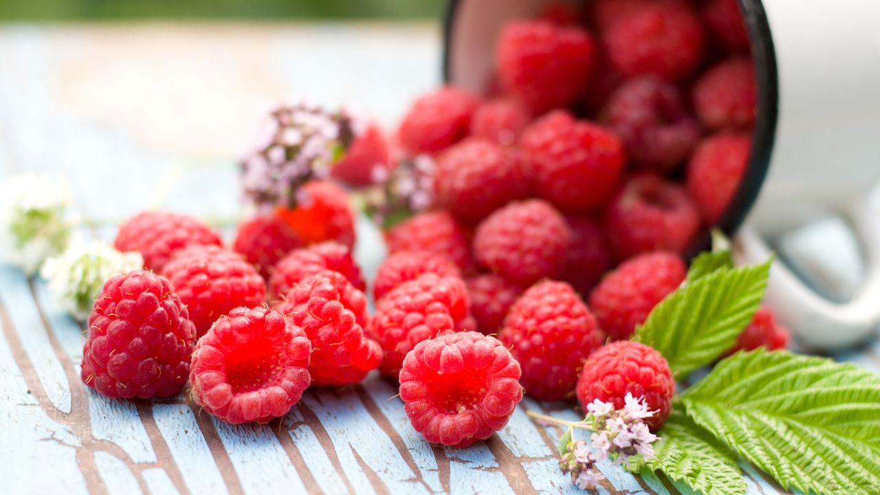 10 Fruits to Eat for a Balanced and Nutritious Diet
