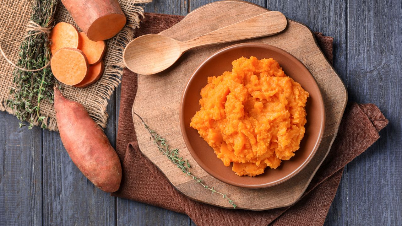 7 Fruits to Delay Aging and Boost Skin Health Naturally