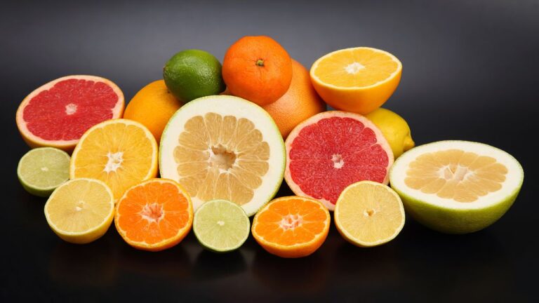 Grapefruit: The Juicy Citrus Fruit You Need to Know About
