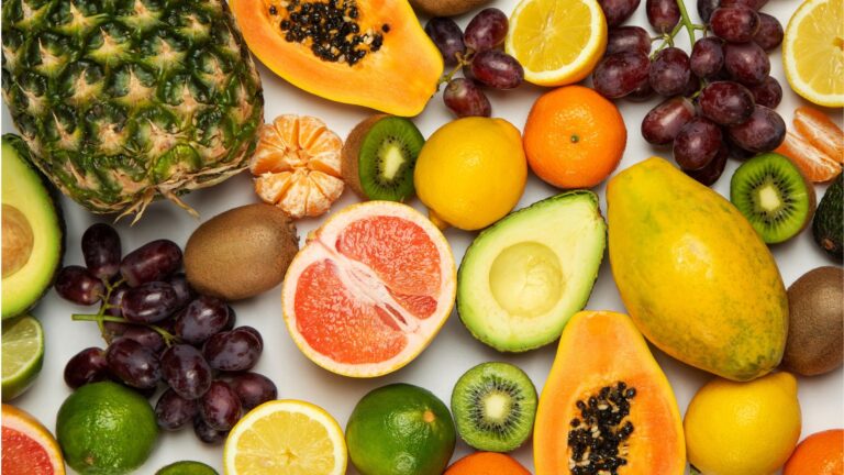 9 High Iron Fruits to Boost Your Health
