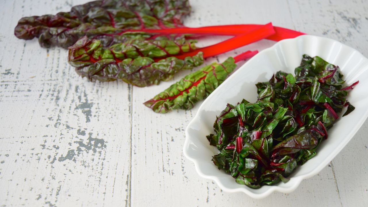 Swiss Chard Benefits: A Nutritious Powerhouse for Your Health